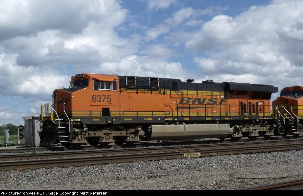 BNSF 6375